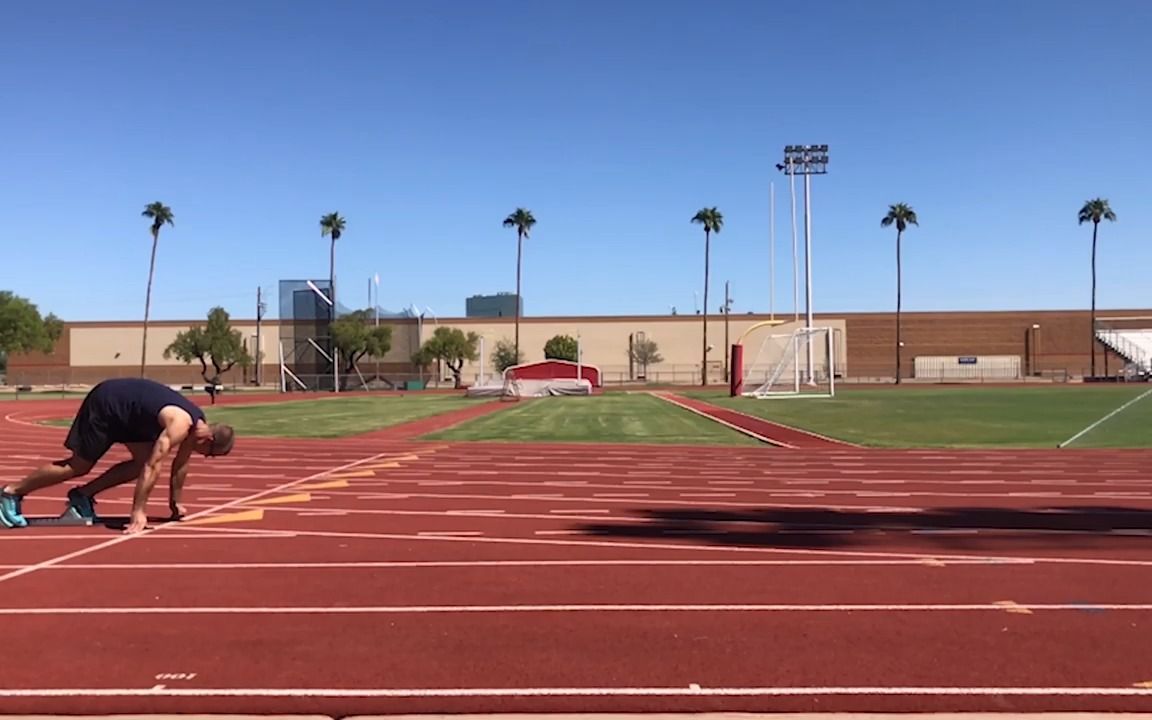 【跑步技巧】短跑运动员的淡季训练--如何计划和推进短跑训练!