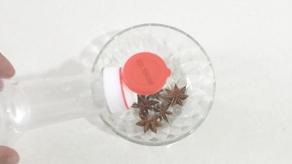 八角放进白醋里泡一泡,解决了亿万家庭的大烦恼,看完我也试一试