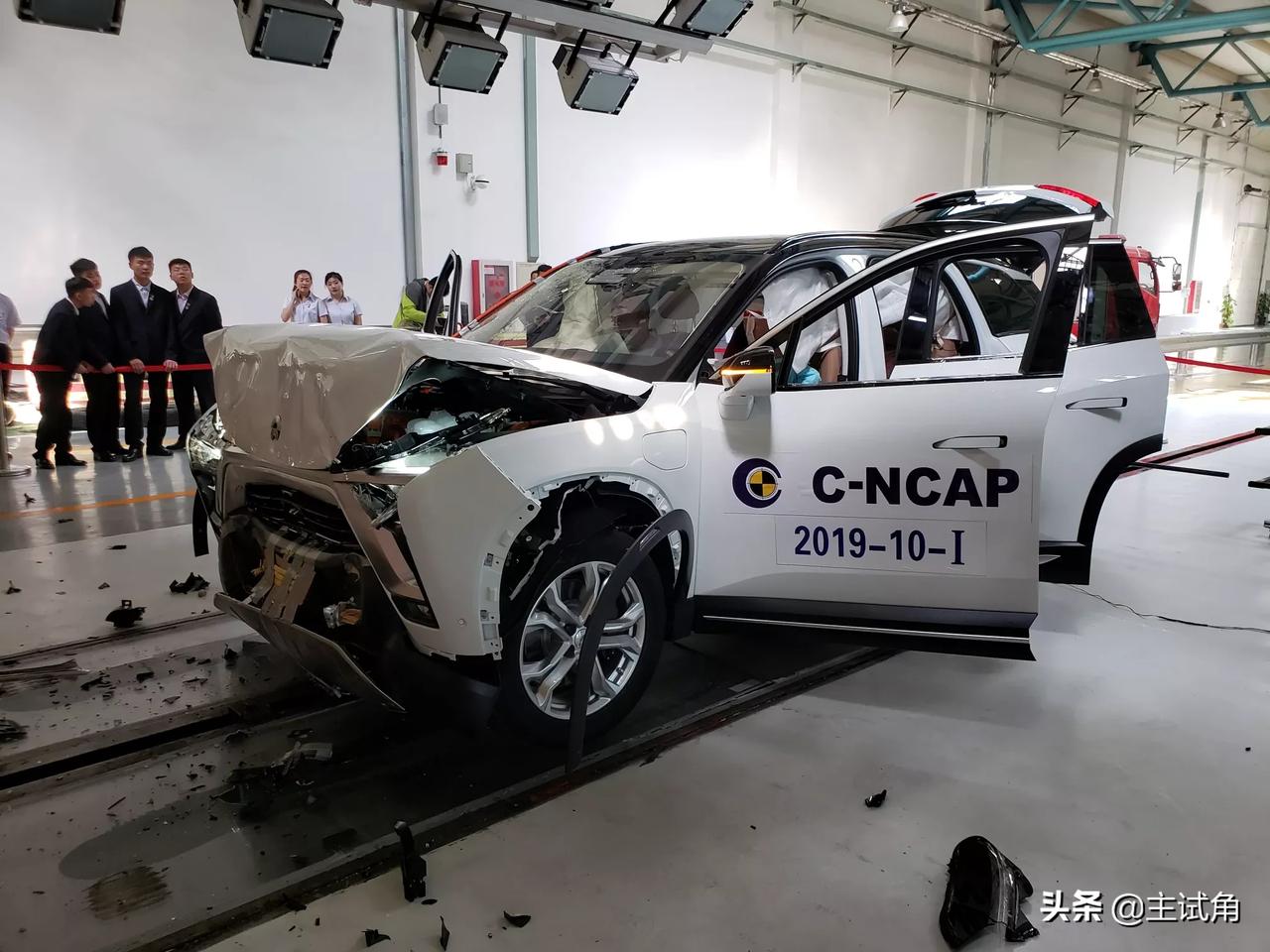 本周碰撞测试车型蔚来es8
