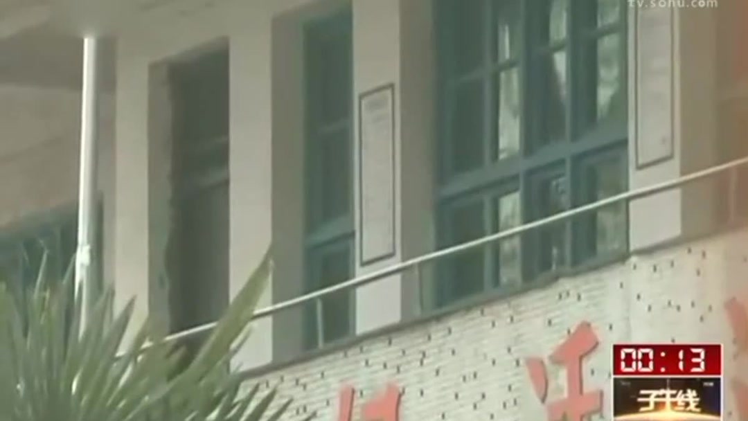 实拍湖北:一小学发生劫持事件 歹徒已被击毙
