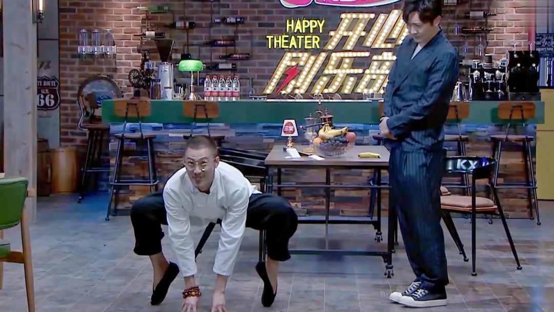 郭京飞解放天性练习,模仿鸵鸟猩猩亮了,模仿树懒像到爆炸!