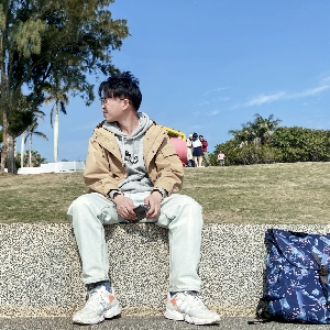 赚到1000万就出家 