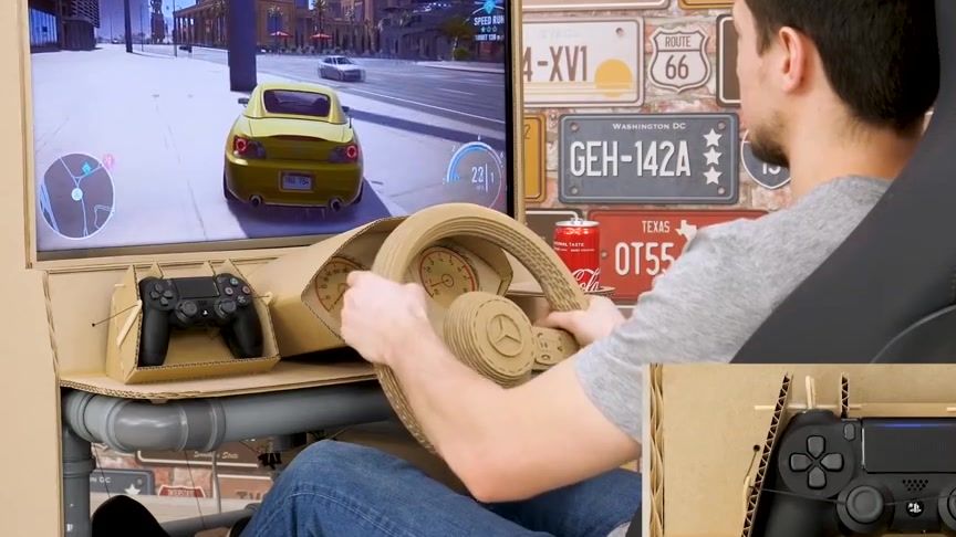 小伙用纸板做赛车模拟器,如果开到外面,下雨怎么办?