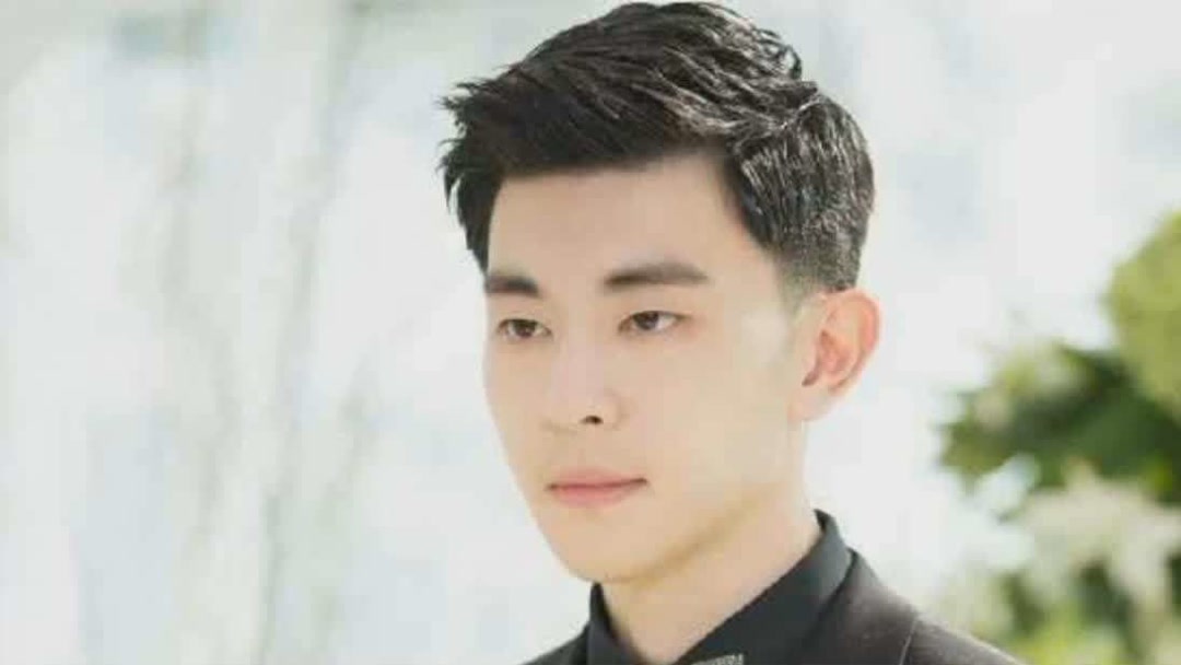 邓伦后援会集资八十万引争议,网友:邓伦不知“邓伦”干了什么事