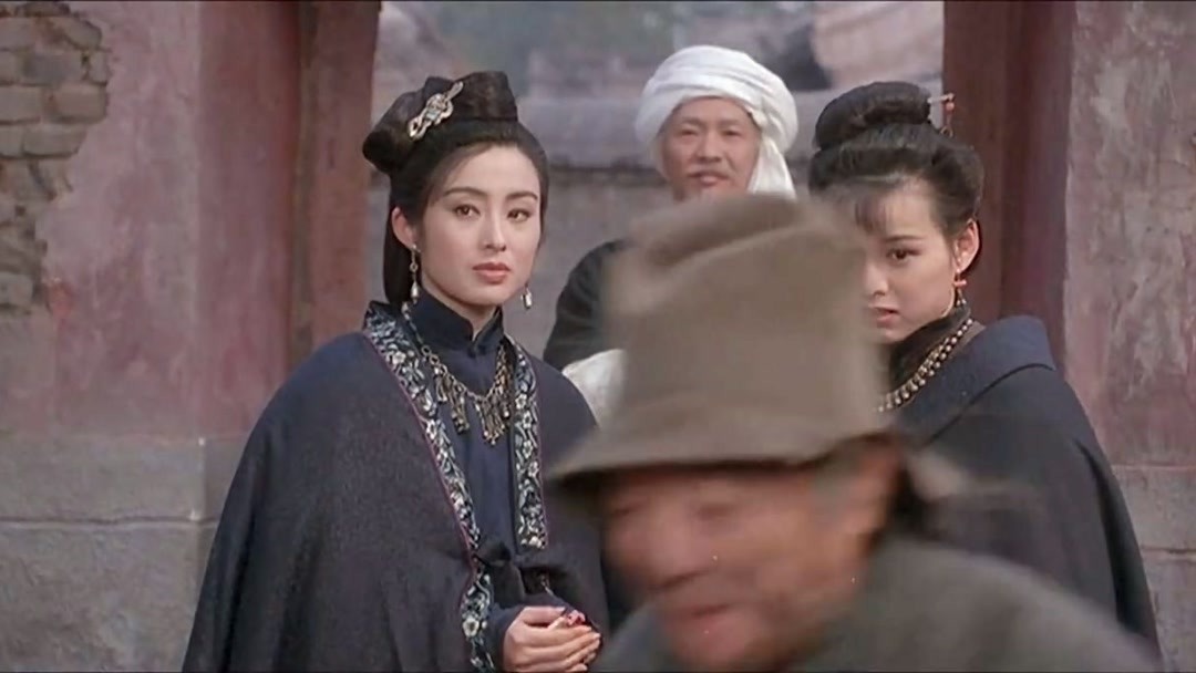 经典影片:男子直言狗肉上不了酒席,网友:大桌饭没见过狗肉!