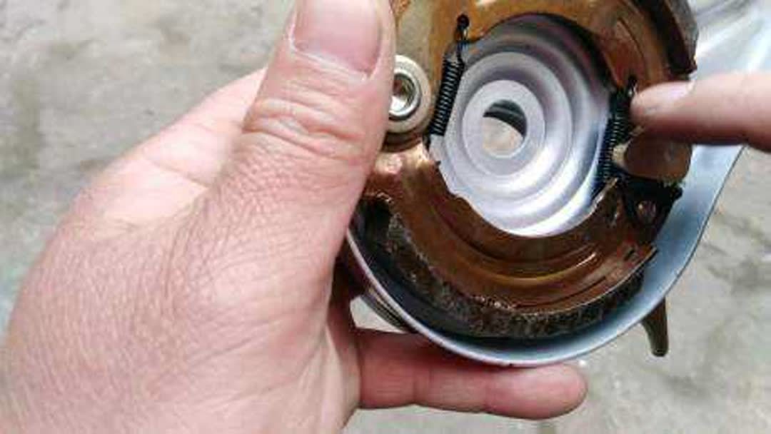 电动车刹车不回位的原因和排除方法