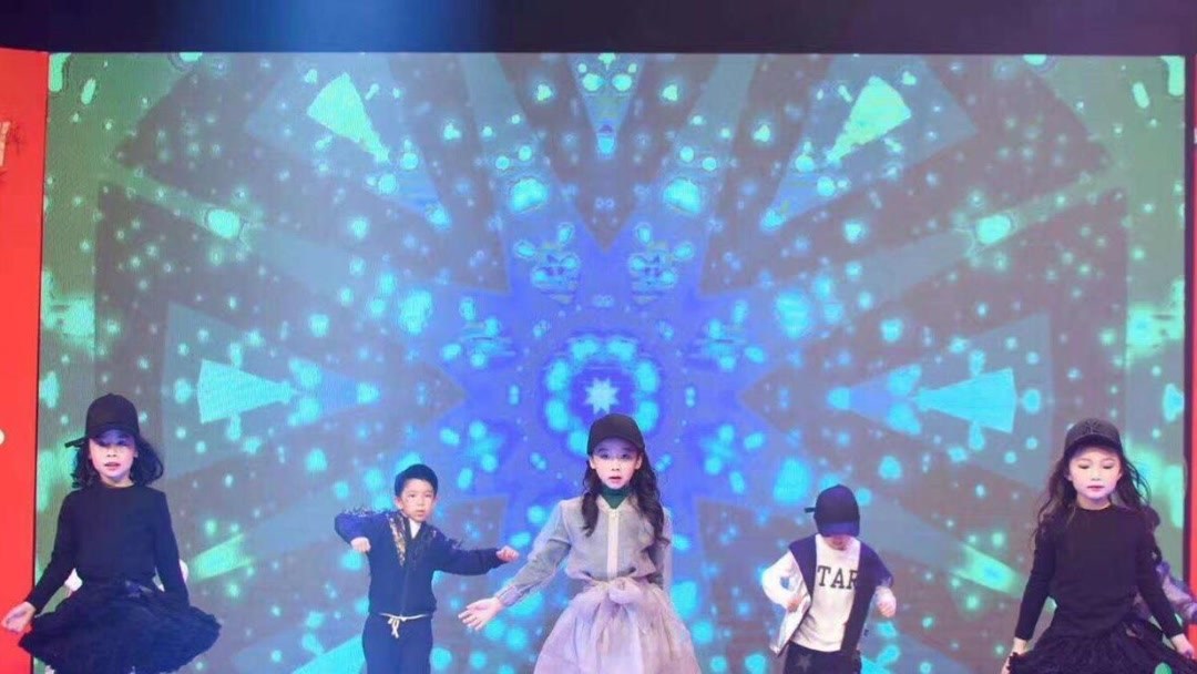 抖音舞蹈《我怎么这么好看》六一儿童节幼师最需要的舞蹈