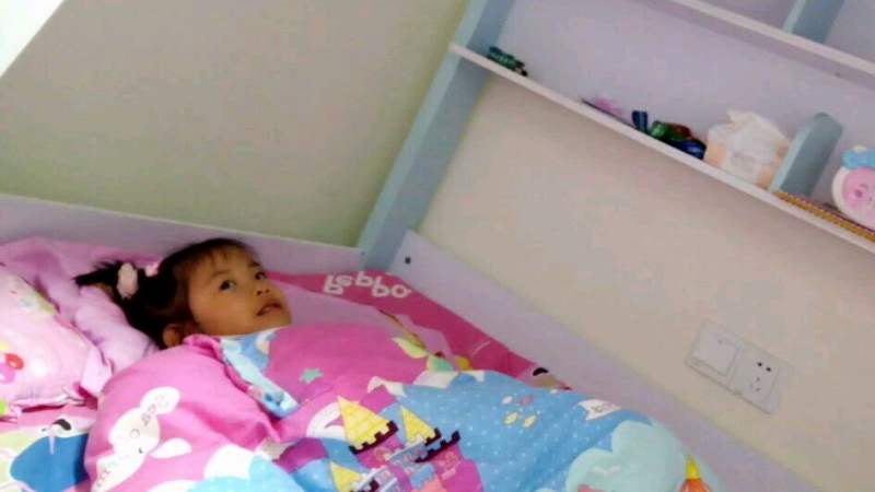 给女儿讲故事:学会宽容与信任