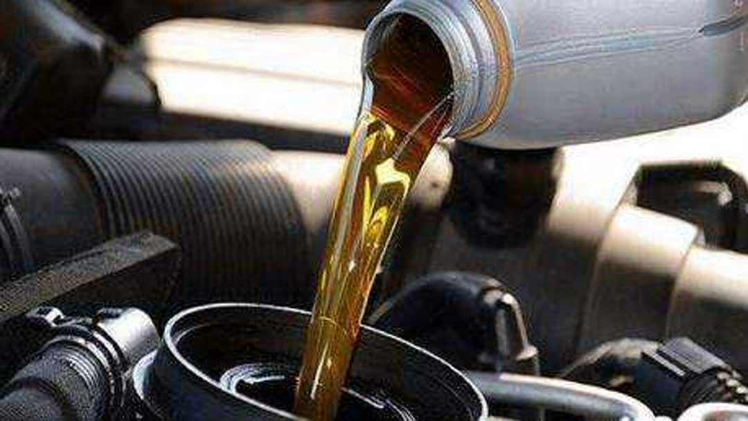 自动变速箱换油,循环机换和重力换,有什么区别?老师傅告诉你