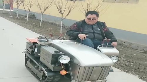 牛人自己做的一个小车感觉不错