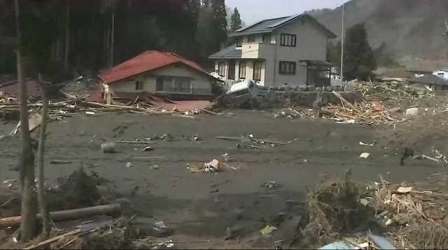 日本地震突然爆发,海啸随即而来,摄像机拍下震惊一幕!