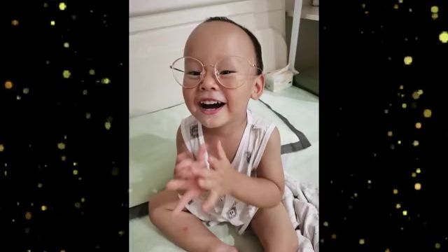 #最纯真的笑容 #孩子的快乐很简单 小崽子自我介绍