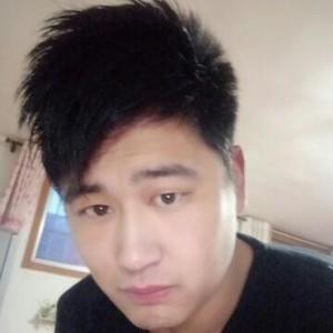 请叫我白眼李先生 