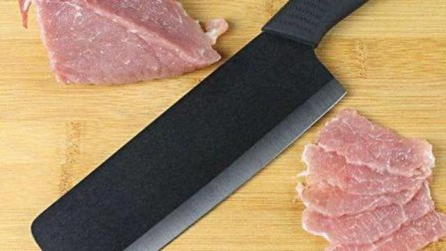 菜刀变钝了怎么办?40年老厨师教你一招,只需10秒钟,锋利如新刀