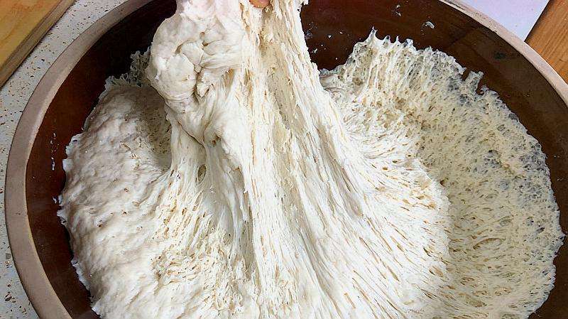 蒸馒头,只加酵母就是大错特错,加它馒头又香又暄软还好吃