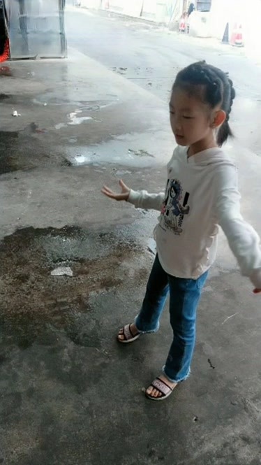 伤感“笑出来的小视频20190715