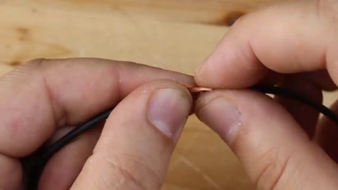 如何修复连接数据线!