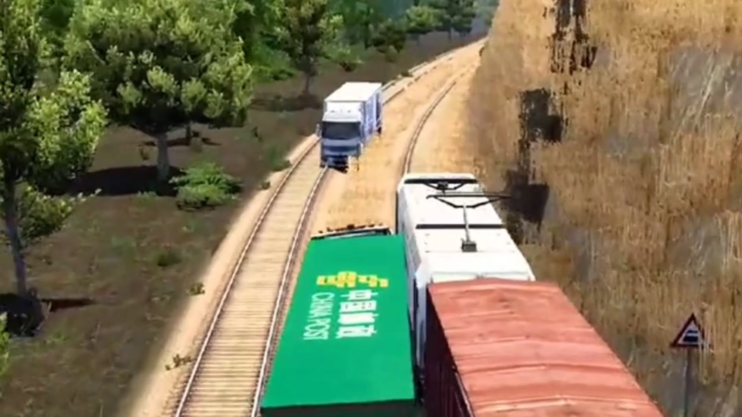 欧洲卡车模拟器:撞完人就想跑,看我截停你