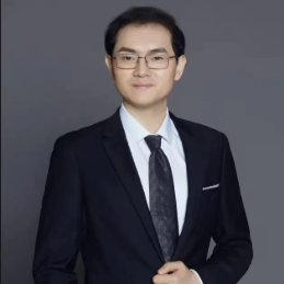 校长于佳宁 