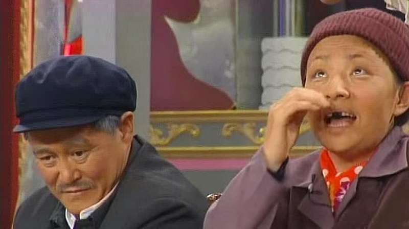 小品:赵本山为追求宋丹丹,竟送了这么多东西,一看就是暴发户!