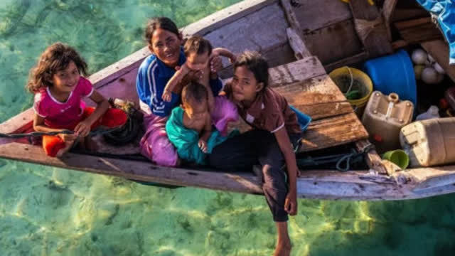世界上唯一没有国籍的民族,一辈子没有上过陆地,只能生活在海洋