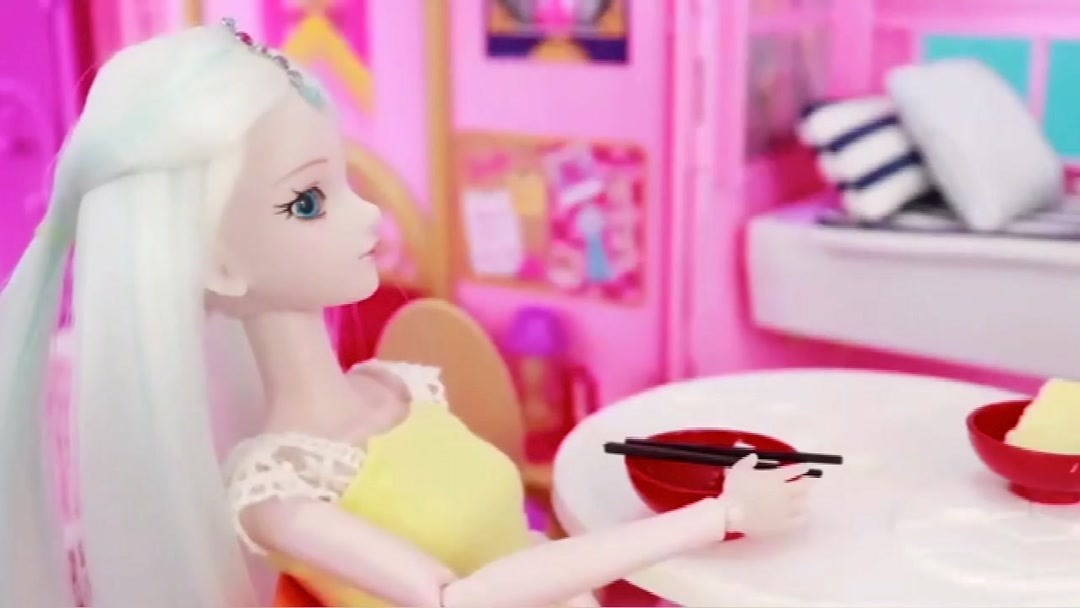 叶罗丽: 冰公主和哥哥水王子石头剪刀布做家务,谁会赢呢?