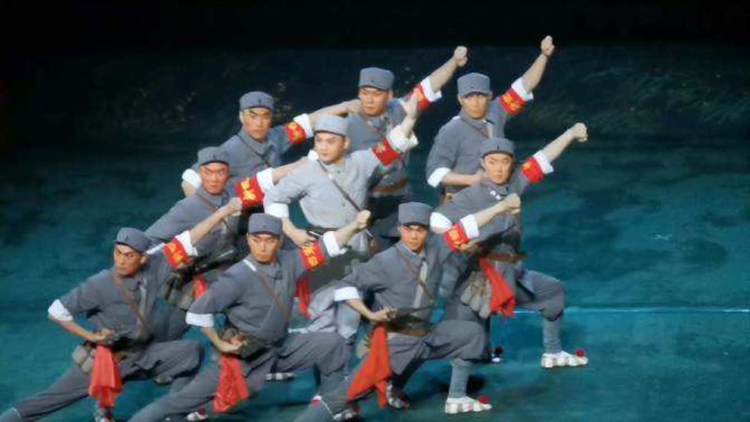 北京京剧院最近演出的京剧《沙家浜》“奔袭”