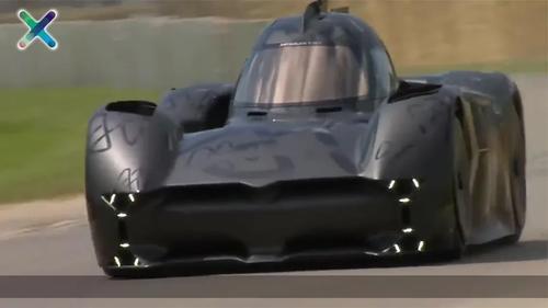 速度最快的电动超跑,9秒破300公里,座舱像战斗机