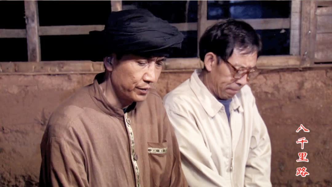 学校十八名学生食物中毒,校长知道是自己的妻子值班,做出这决定