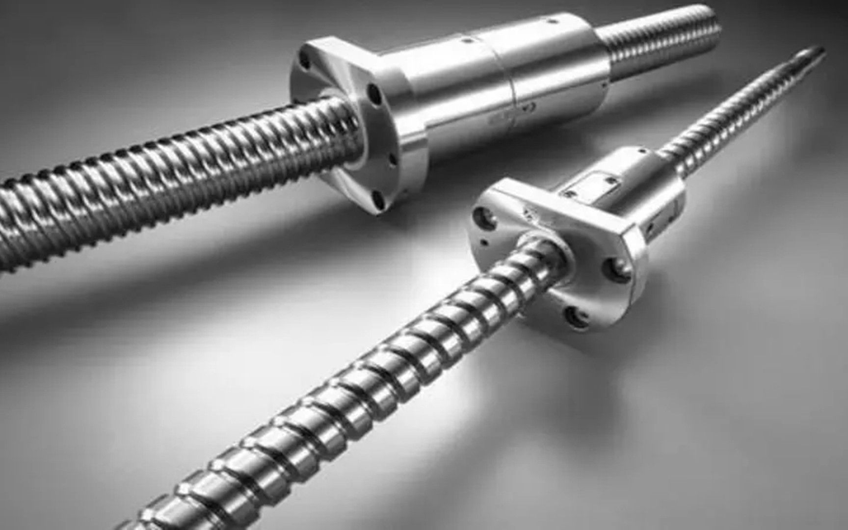 滚珠丝杆特点及分类!