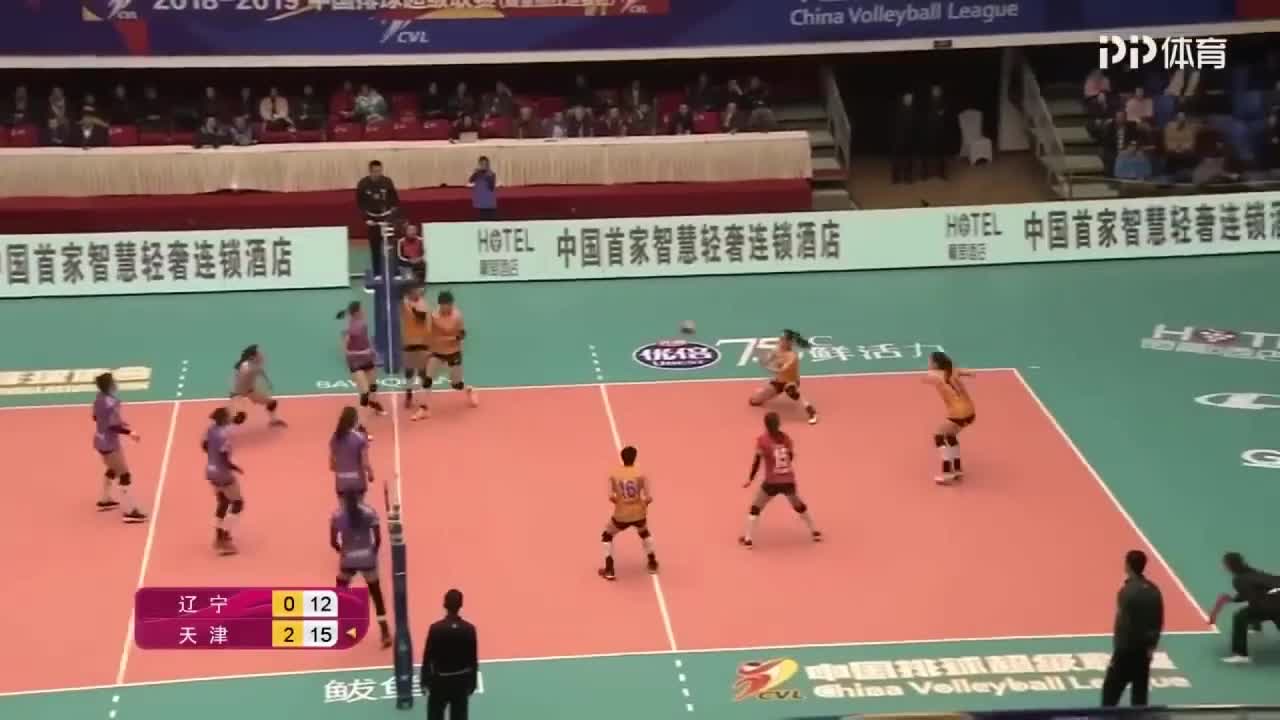 上赛季的排超对于李盈莹来说是崭露头角的一年,本赛季则是她走向...