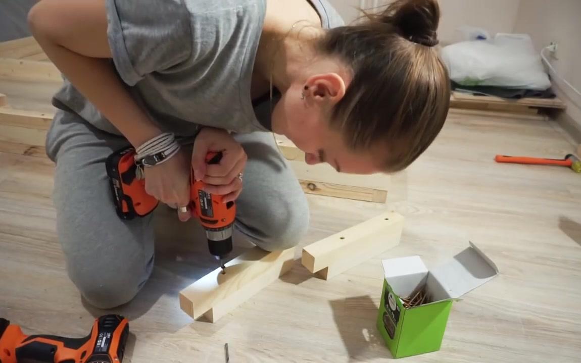 手工达人亲手教你用500元制作一张日式实木床!