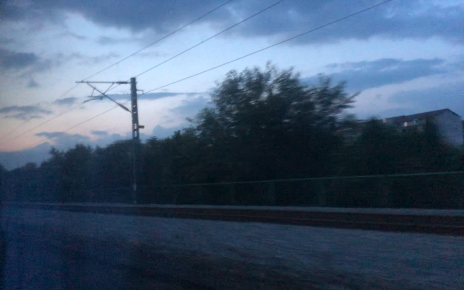 20.19.7.24 05:25 第一次坐火车