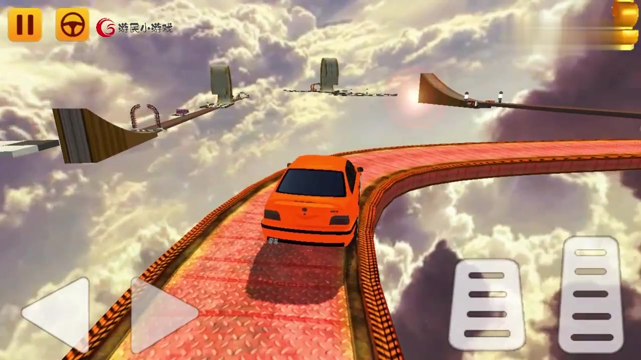 不可能的特技赛车,小轿车挑战高空特技赛道,滚动的大圆环