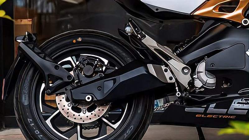 摩托车迎来劲敌,2款高时速、远续航电动车来了,会替代摩托车吗