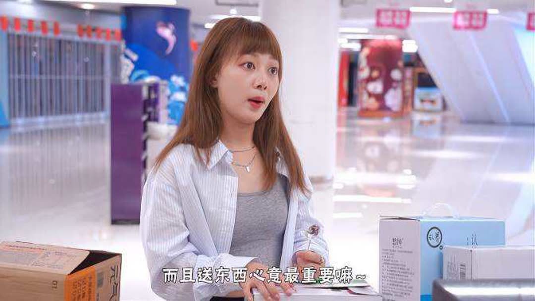 我去献爱心,你却拿过期奶忽悠我?还理直气壮,黑心商家活该受罚