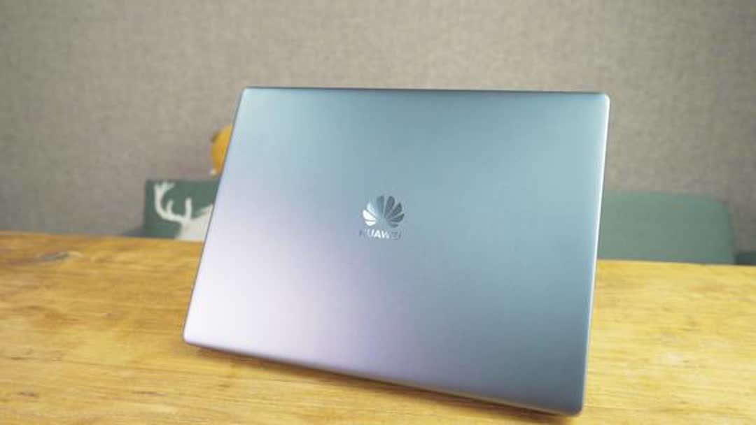 缺点有不少,但对得起4999元的售价!华为MateBook 13评测