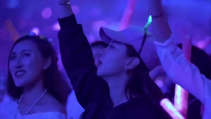 官方视频来啦!周杰伦地表最强演唱会《开不了口》高清完整版