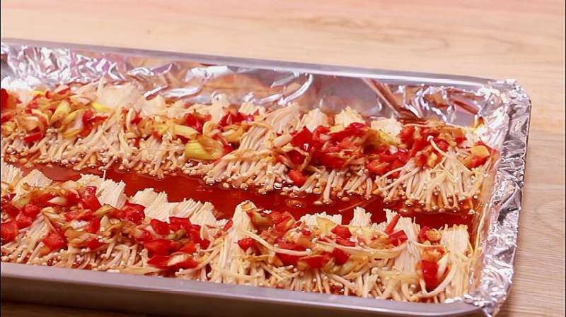 烤金针菇做法,香气十足,自己做起来干净又好吃