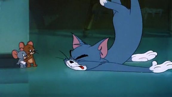 猫和老鼠:杰瑞和小老鼠,把室内变成溜冰场,真会玩!