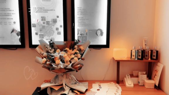 #女神节 亲自设计的会员卡