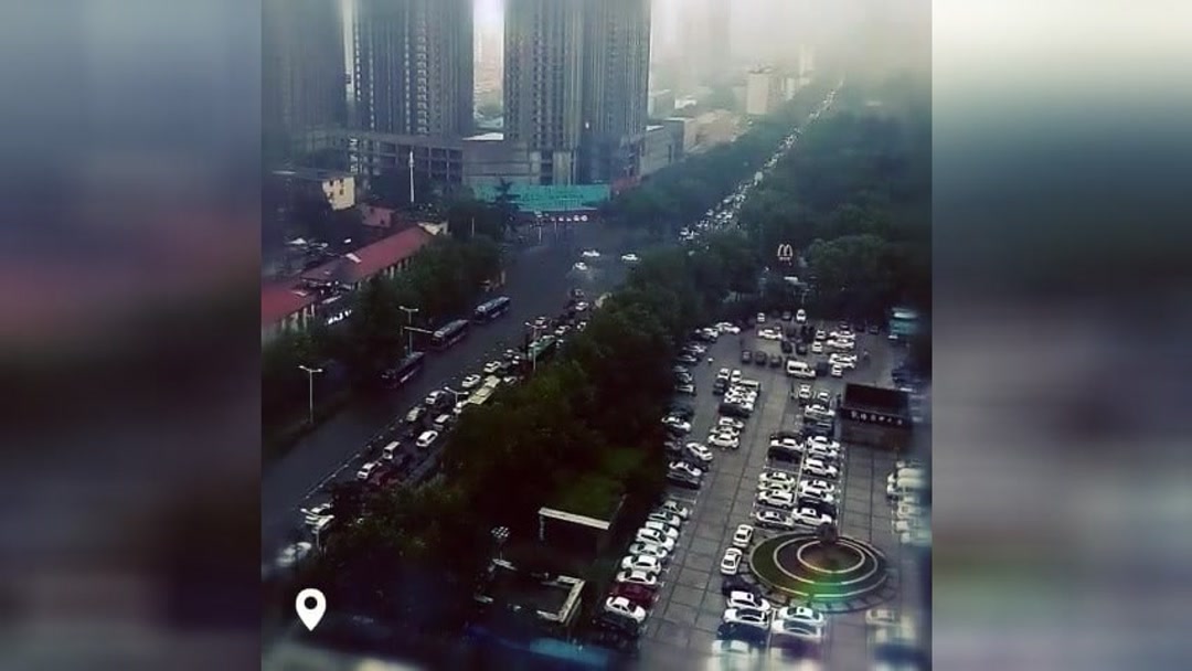 “让我们荡起双桨,小车儿推开波浪”大雨袭城,今晚开船回家～