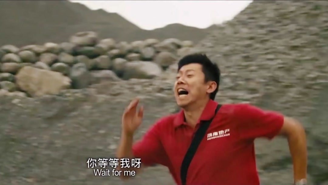 男子模仿保安学跳楼,最后这操作简直没谁了!