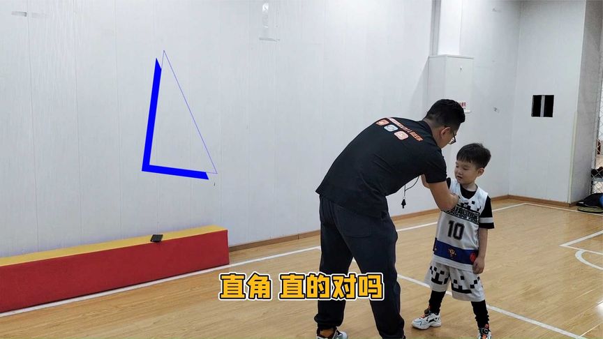 打篮球必备的投篮动作!