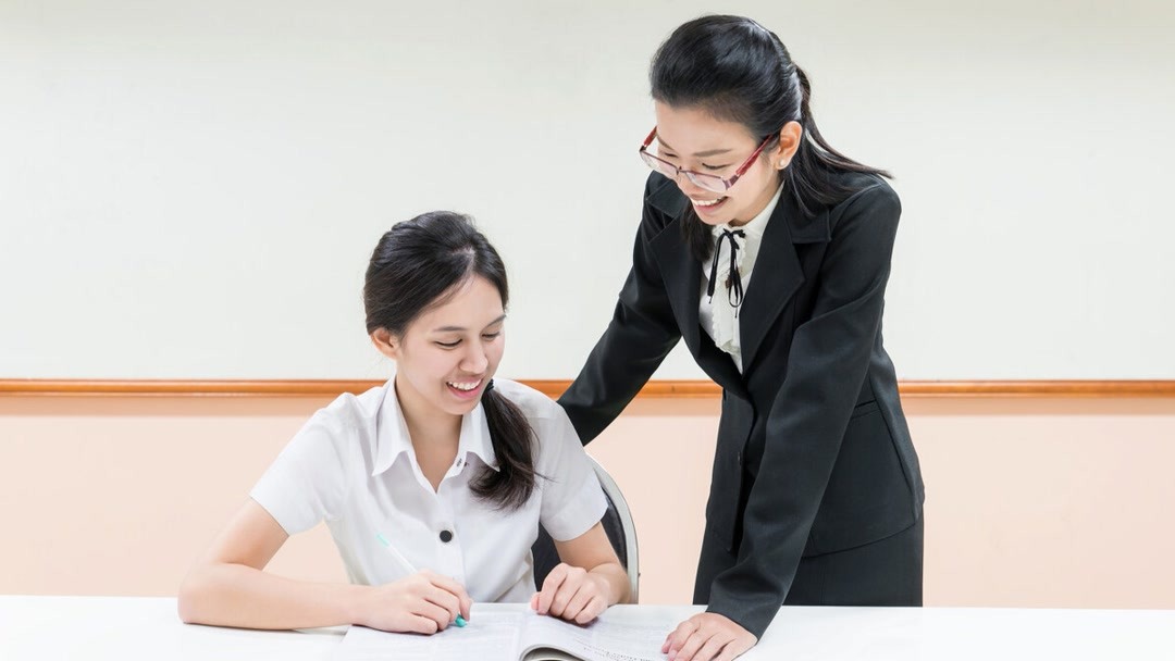 教育改革应打破唯分数论,培养要全面,评价要综合让教育回归本原