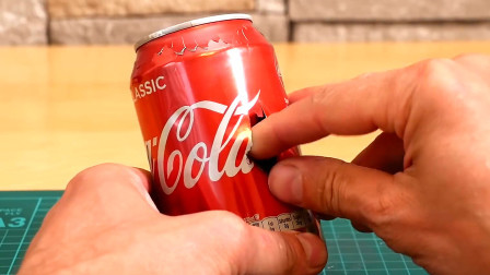 金属镓到底有多恐怖?小伙滴在可乐罐上一看,这效果堪比硫酸!