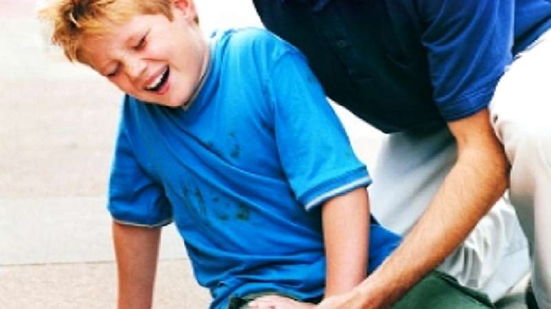 孩子摔伤擦伤后,能不能用红药水擦呢?做错会害了宝宝