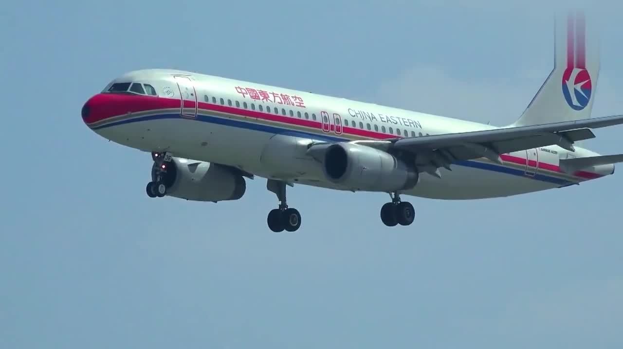 大姐拿前夫的信用卡购物,不料前夫却突然改了密码,真是尴尬!