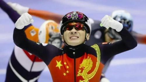 有被任子威采访笑到!多少有一些东北人的幽默DNA在身上