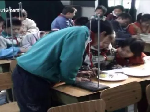 探究学习 磁铁的性质 课堂实录